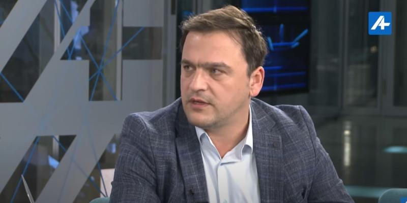 Dragović (PES): Legitimno i prirodno da srpski jezik bude službeni