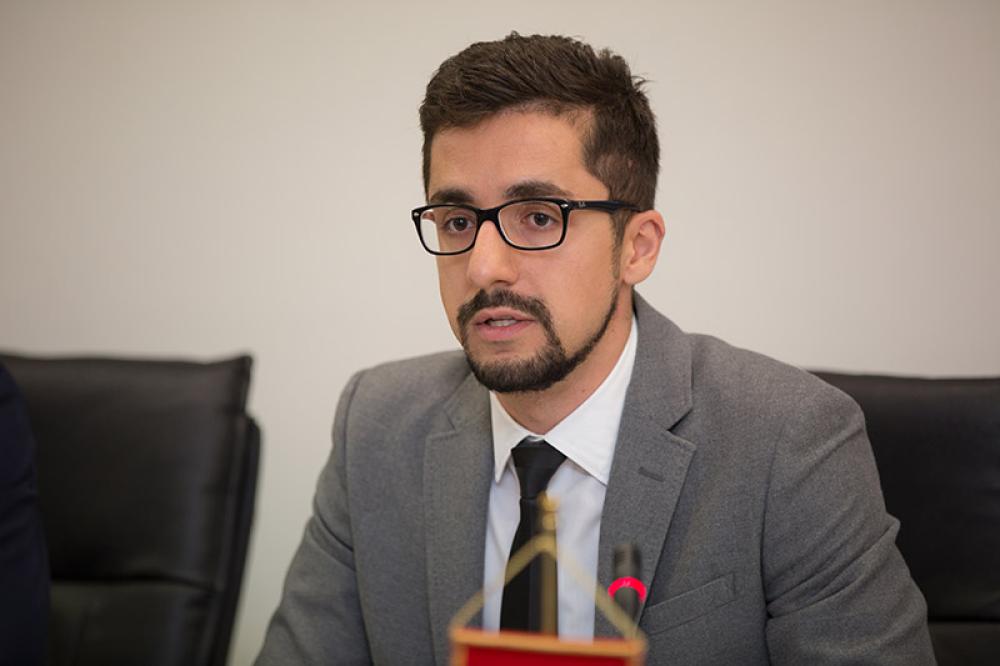 Uhapšeni bivši ministar Petar Ivanović i državni sekretar Nemanja Katnić